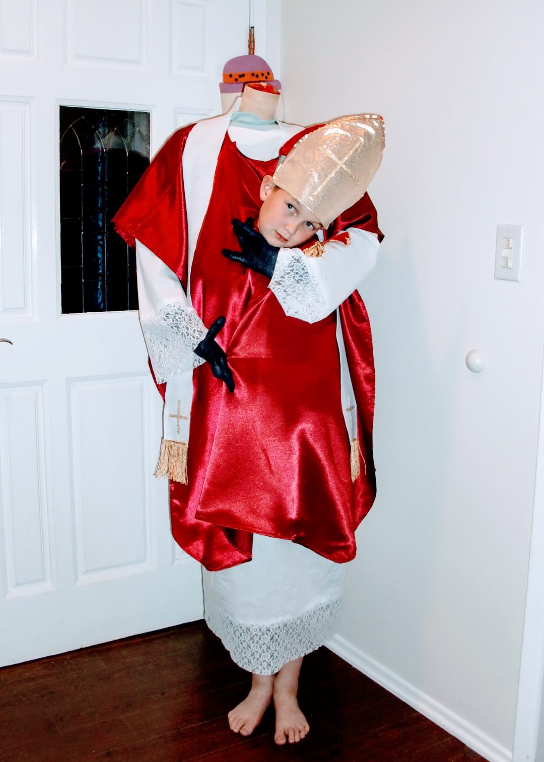 20 Easy Saint Costumes Made of T-Shirts! - Catholic All Year
